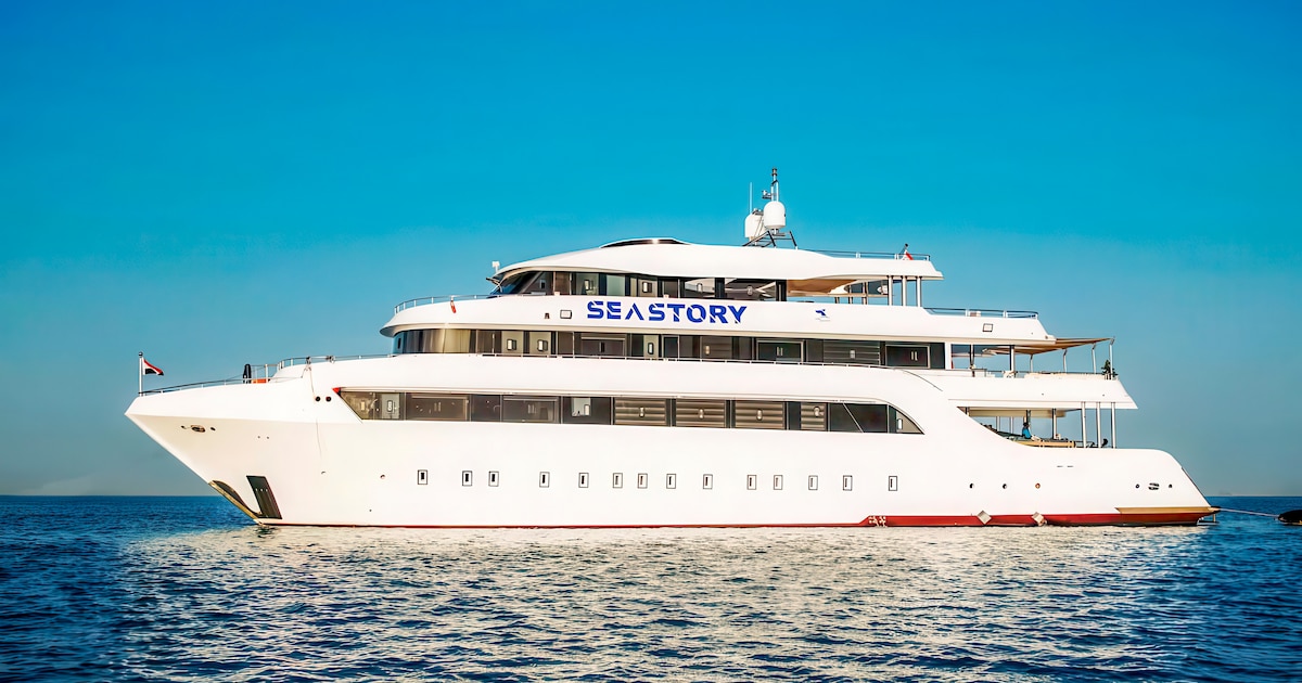Vier lichamen geborgen na zinken toeristenboot voor de kust van Egypte ...