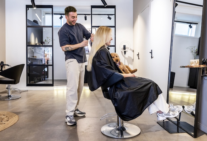 Kapper Nick Justin had moeilijke jeugd, maar knokte zich naar de top ...