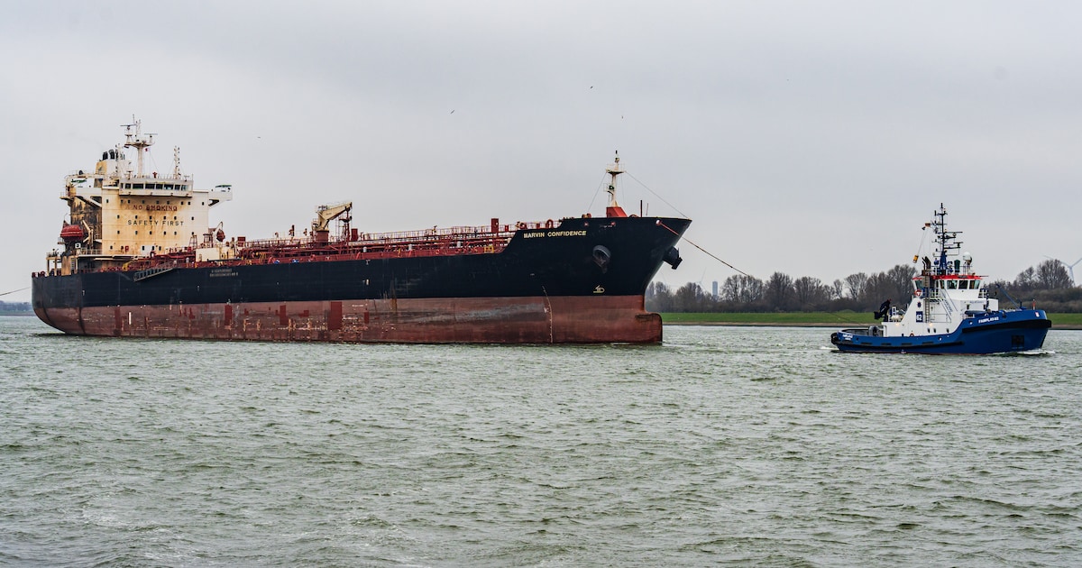 Schip Marvin Confidence vertrekt na vijf jaar uit de Rotterdamse ...