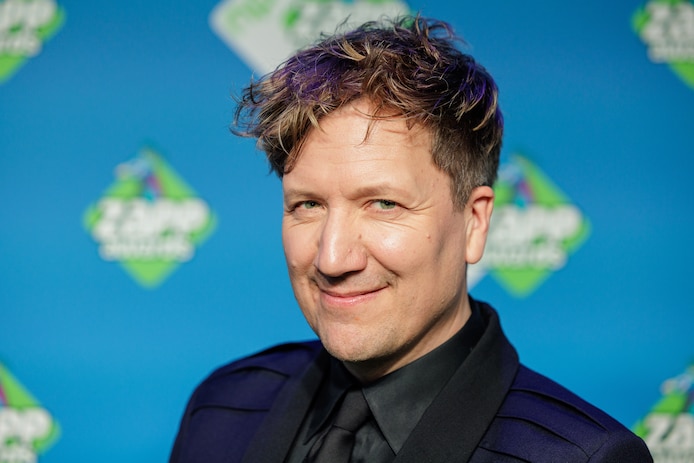 Klaas van Kruistum breekt bot tijdens opnames Klaas kan alles: 'Iemand ...