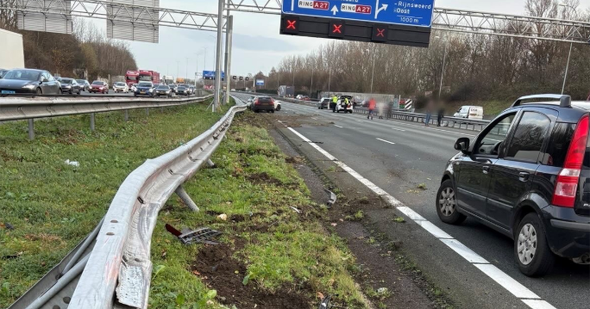 Eén rijstrook van A27 weer open na ongeval met meerdere voertuigen bij ...