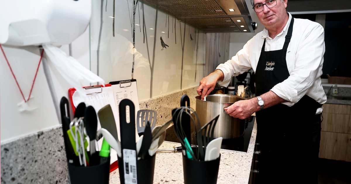 Leraar John kookt voor bewoners met een beperking: ‘Stap over de ...