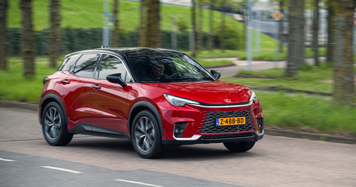 Lexus LBX getest: lekker goedkoop Lexus rijden | Auto | AD.nl