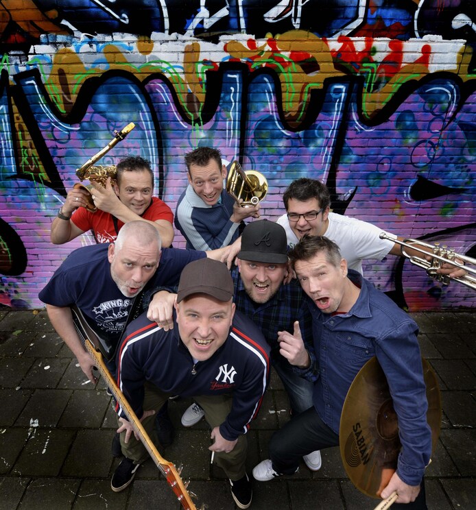 Muzikant Johan Steevens van ‘chillen in een bubbelbad’ overleden: 'Hij ...