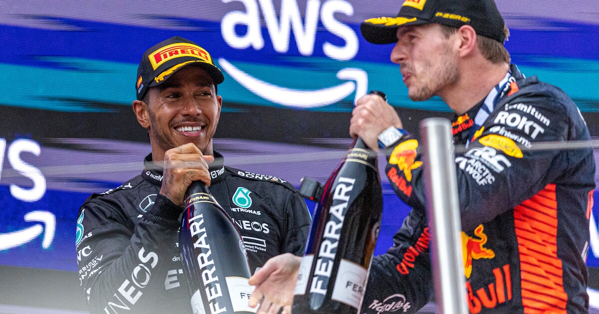 Lewis Hamilton verwacht dat Max Verstappen record afpakt: ‘Hij heeft nog een heel lange carrière ...