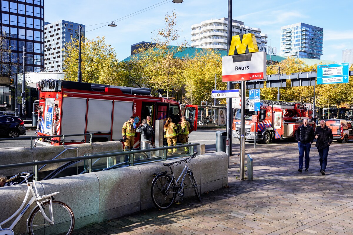 Metroverkeer station Beurs weer opgestart na rook in spoortunnel | 112 ...