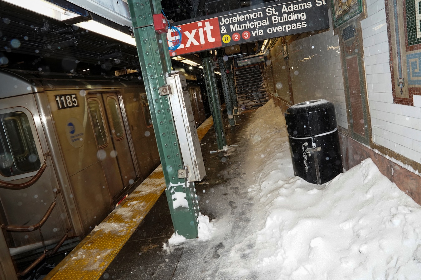 ‘Snowpocalypse’ teistert oosten VS: kouderecords verbroken, al zeker 14 ...