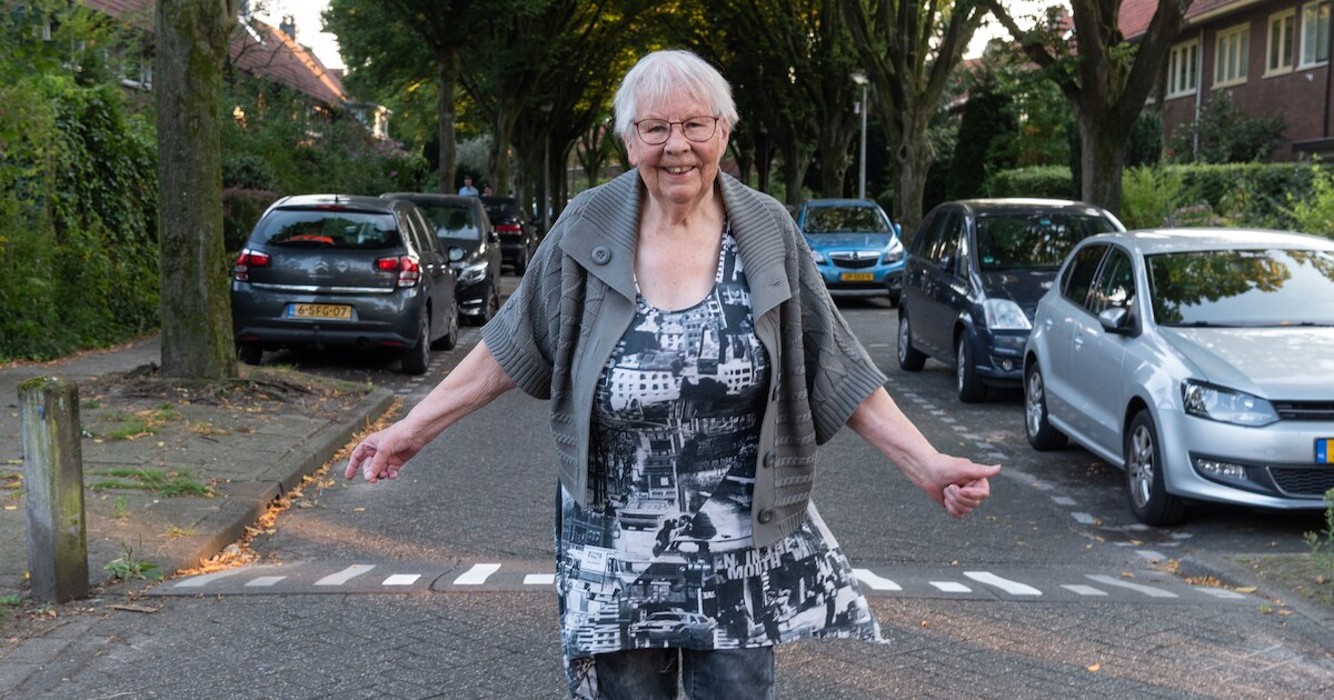 De koningin van het Soesterkwartier (89) is nog niet weg: ‘Zet dat maar ...