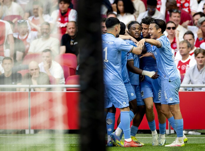 Sontje Hansen doet ‘zijn’ Ajax pijn met NEC: ‘Ze waren niet blij met me ...