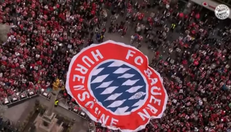 Duitse voetbalhumor: fans van rivaal 1860 München zetten Bayern te kijk ...