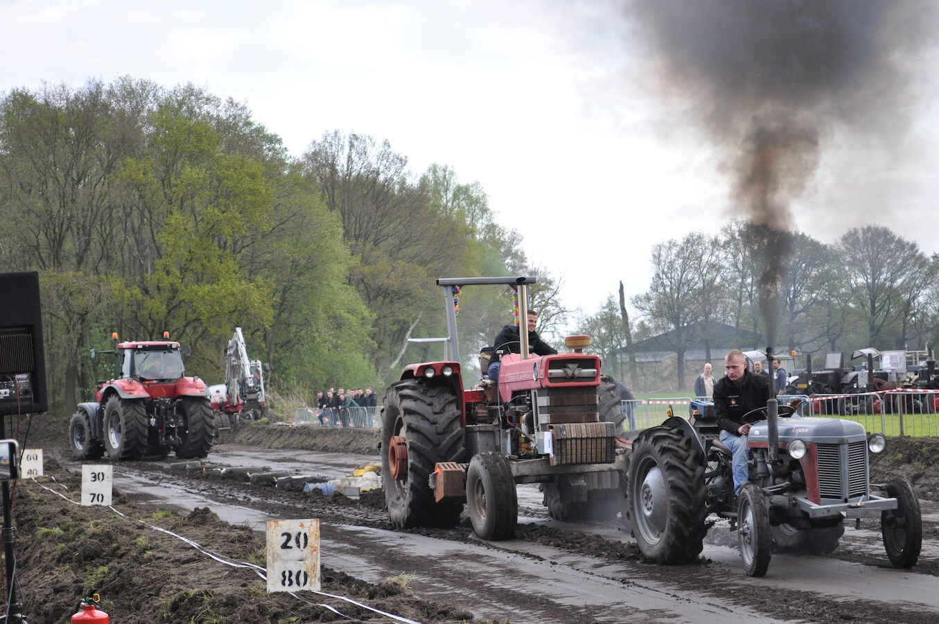 Keientrek weer een feest voor liefhebbers oude tractoren | Foto | AD.nl
