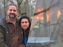 Grote brand op hun camping, maar toch zijn beheerders Thomas en ...