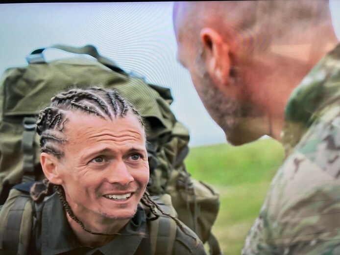 Van onderkoeling tot urenlange mars over kliffen; Damiën ging diep in Kamp Van Koningsbrugge ...