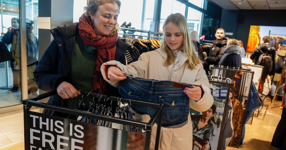 Gratis tweedehands kleding in trek: nieuwe winkel Free Fashion in ...