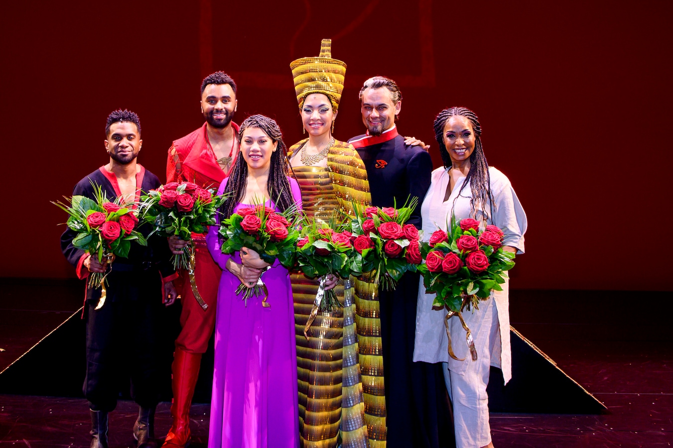 April Darby wil voor Nederland naar Eurovisie Songfestival | Foto | AD.nl