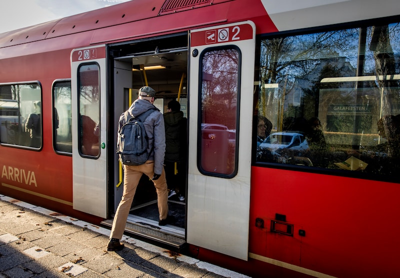 Arriva trakteert: op 5 mei krijg je in de trein een gratis kom soep ...