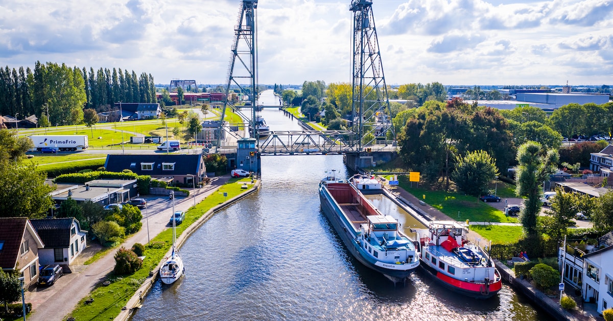 Hefbrug Alphen in storing, scheepverkeer gestremd | 112 nieuws Alphen ...