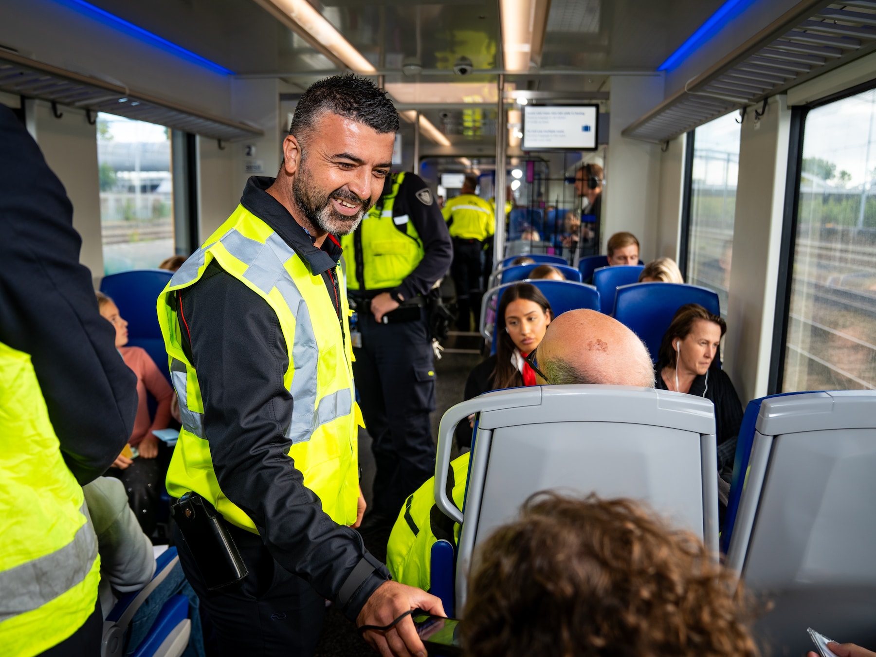 Deze kraan torent boven alles uit en is zelfs vanuit Den Haag te zien: ‘Mensen vragen wat we ...