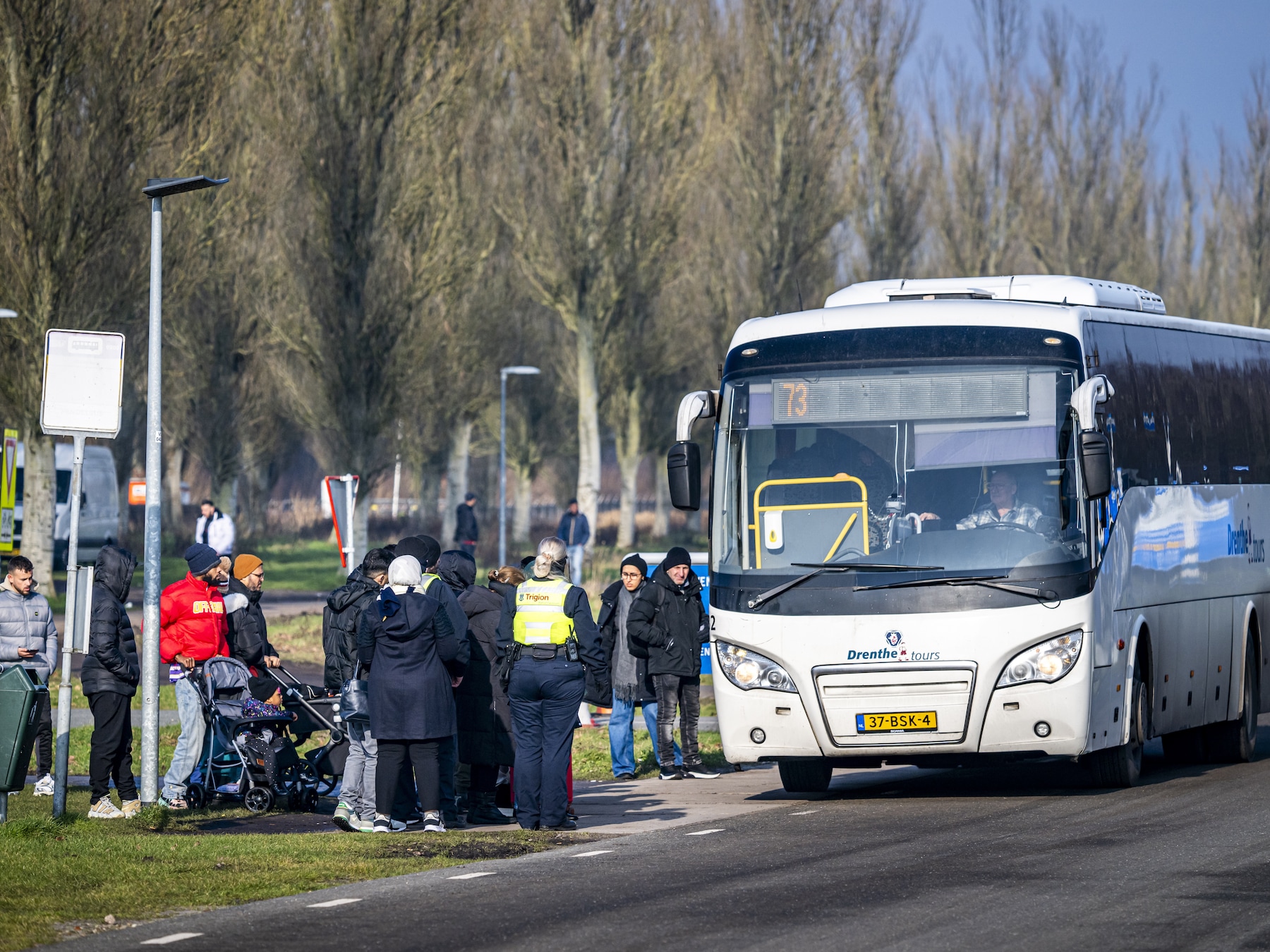 Duizenden mensen trekken ‘rode lijn’ tegen geweld in Gaza op Grote ...