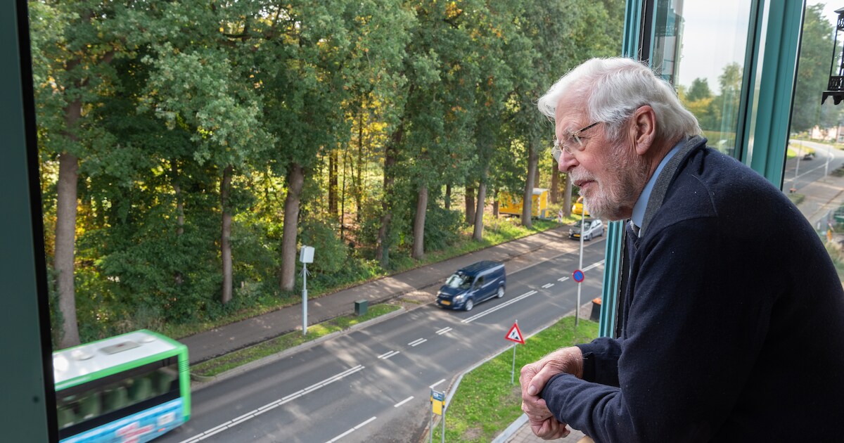 Marinus Peters (80) drong aan op ‘superflitspaal’ in Barneveld en werd ...