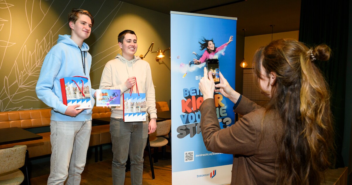Iedere Dordtenaar die 18 wordt mag zich voortaan gratis inschrijven bij ...