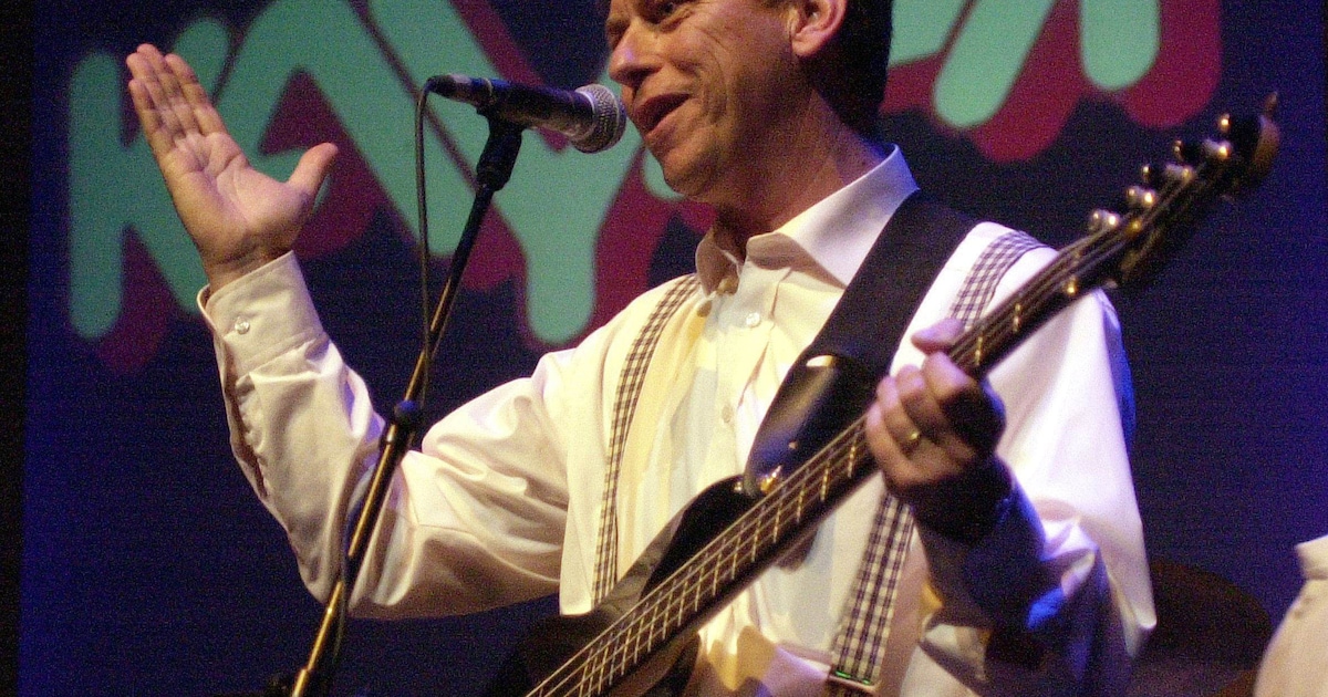 Van bassist bij Kayak tot staatssecretaris van Cultuur: Cees van ...