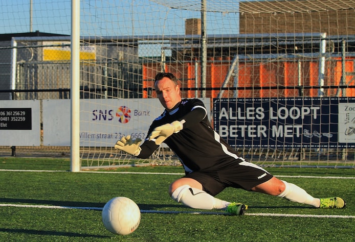 Tienduizend strafschoppen bij Sparta Nijkerk tijdens het NK penalty ...