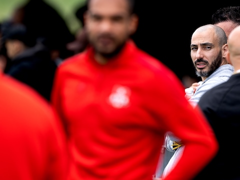Van speler naar trainer: Imad Najah belangrijke schakel in succes Nieuw ...