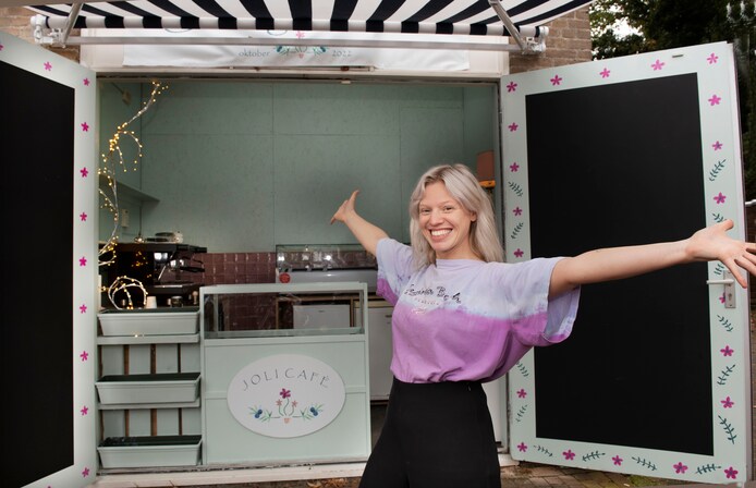 Is dit de kleinste koffiebar van Nederland? Op minder dan 6 vierkante ...