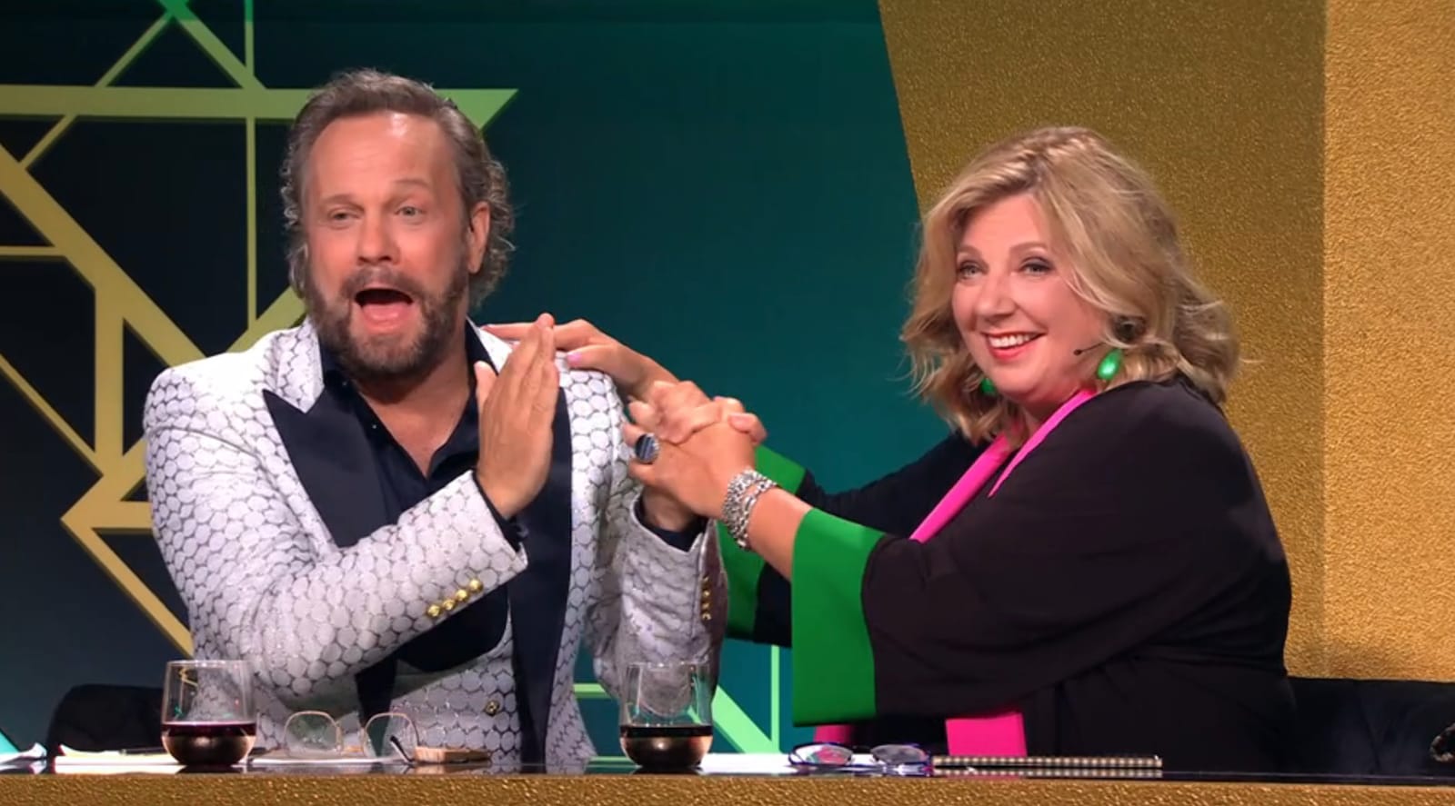 Jeroen Pauw brengt ode aan zijn ex Loretta Schrijver: ‘De liefde is ...