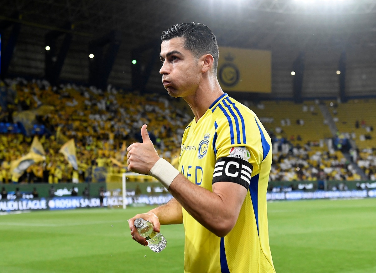 'Cristiano Ronaldo (40) verlengt contract in Saoedi-Arabië: 200 miljoen euro per jaar, 22.000 ...