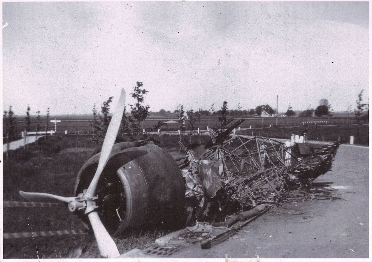 Cockpit vulde zich met vlammen en rook, Spitfire crashte: wie verraadde ...