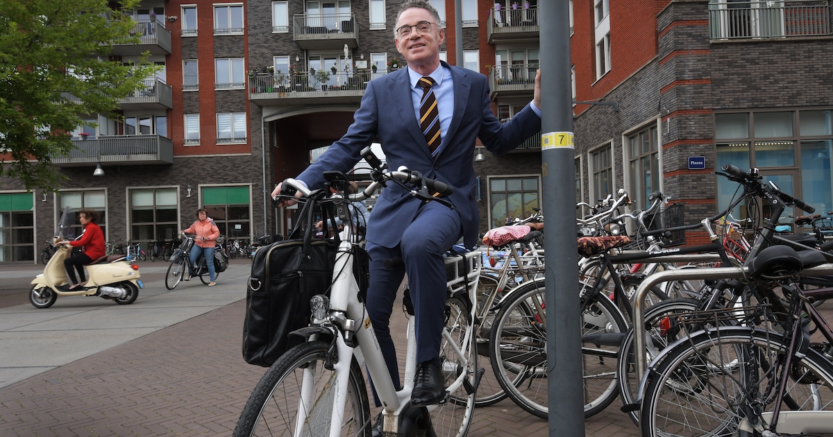 Gilbert Isabella werd ‘met een klapper’ burgemeester van Houten: een ...