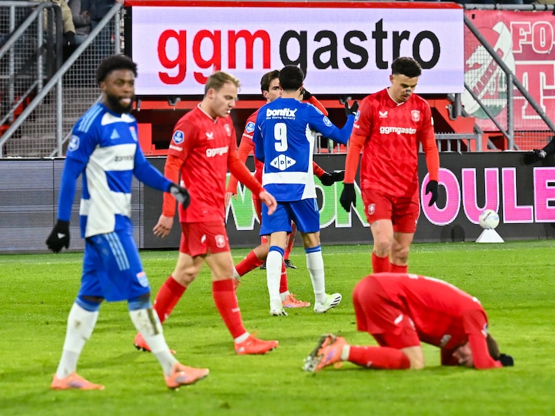 Ajax zonder Kenneth Taylor, Wout Weghorst en Josip Sutalo naar Bakoe ...