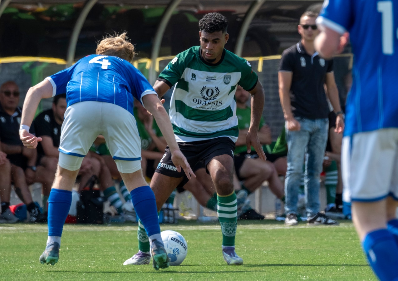 Zeelandia Middelburg hoopt op nog een liedje van trainer Kevin ...