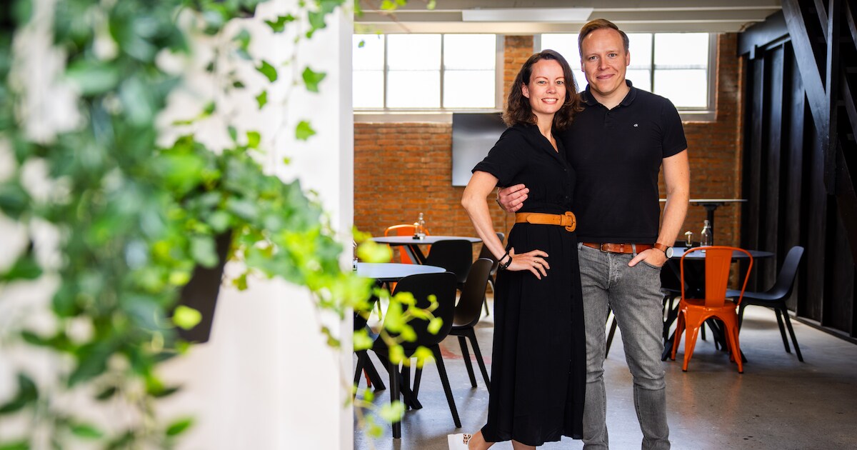 In oude loods openen Debbie en Stephan een plek voor zzp’ers: ‘Als je ...