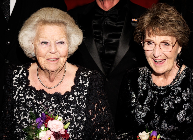 Prinsessen Beatrix en Margriet stralen op Nederlands Balletgala | Show ...