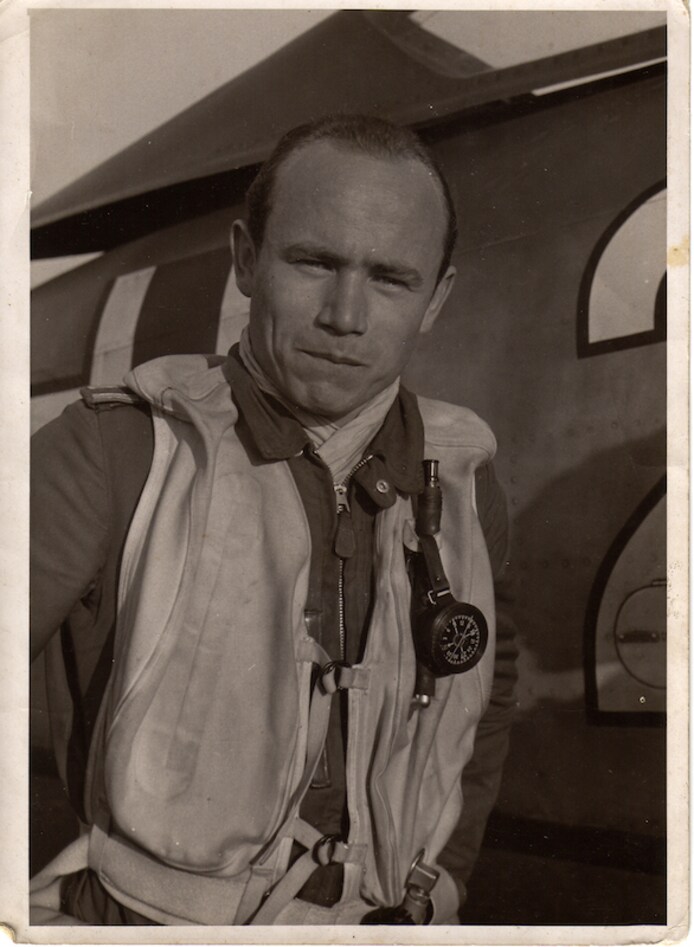 Berging van in 1942 neergestort oorlogsvliegtuig in Nieuwkoopse Plassen ...
