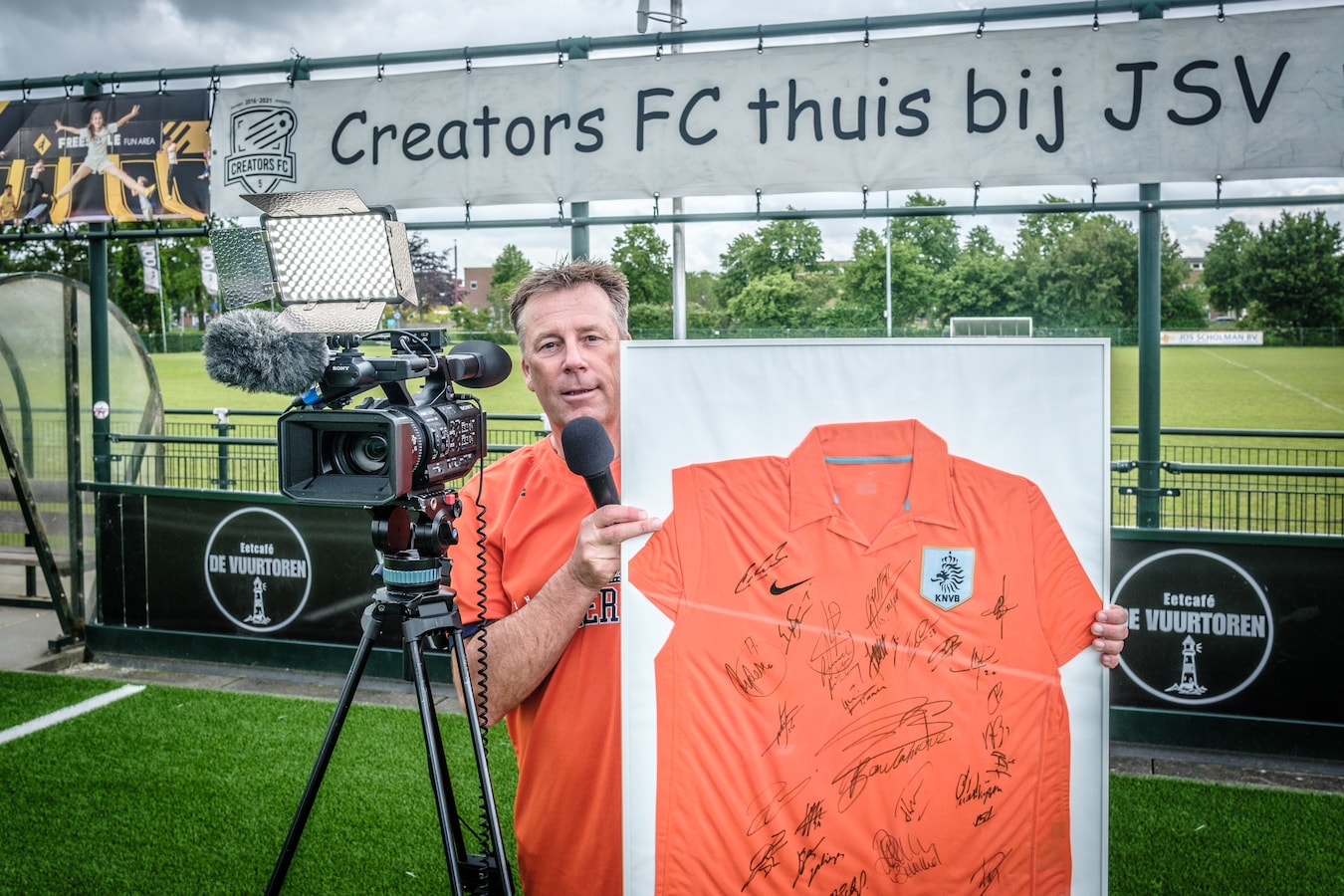 Edward van Cuilenborg was klaar met ‘ellebogenwereldje’ bij Studio ...