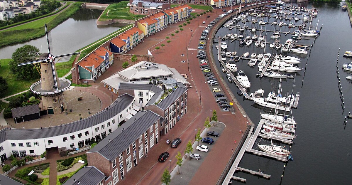 Nieuwe eigenaar voor jachthaven Hellevoetsluis | Voorne aan Zee | AD.nl