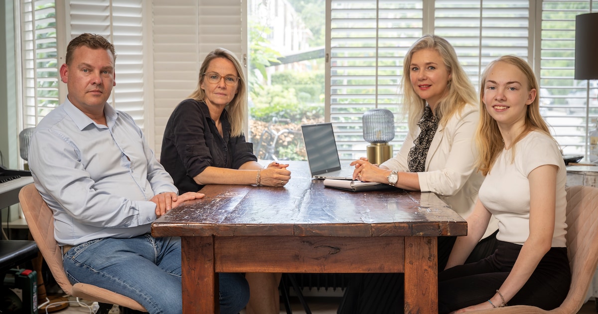 De dag dat Emily werd geboren en alles fout ging: al 15 jaar ruziën ...