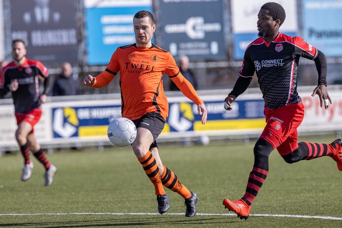 Maurice de Ruiter in beeld bij Sparta Nijkerk: ‘Maurice wil heel graag en ik wil ook dat hij ...