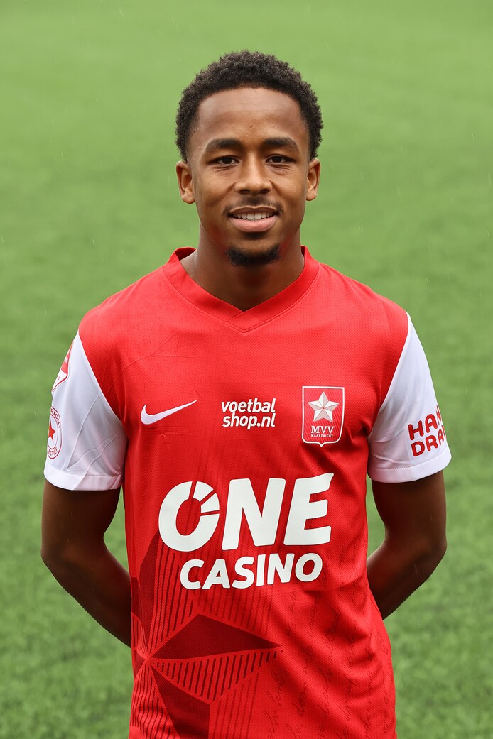 Droom wordt werkelijkheid: Ilano (21) ruilt baantje als berzorger in ...