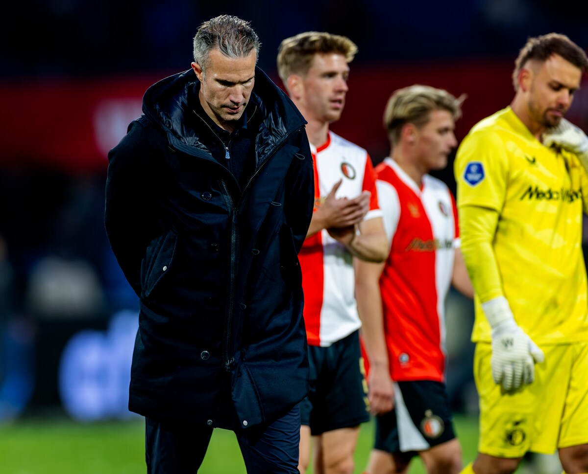 Feyenoord-trainer Robin van Persie verwacht ‘heel spannende ...