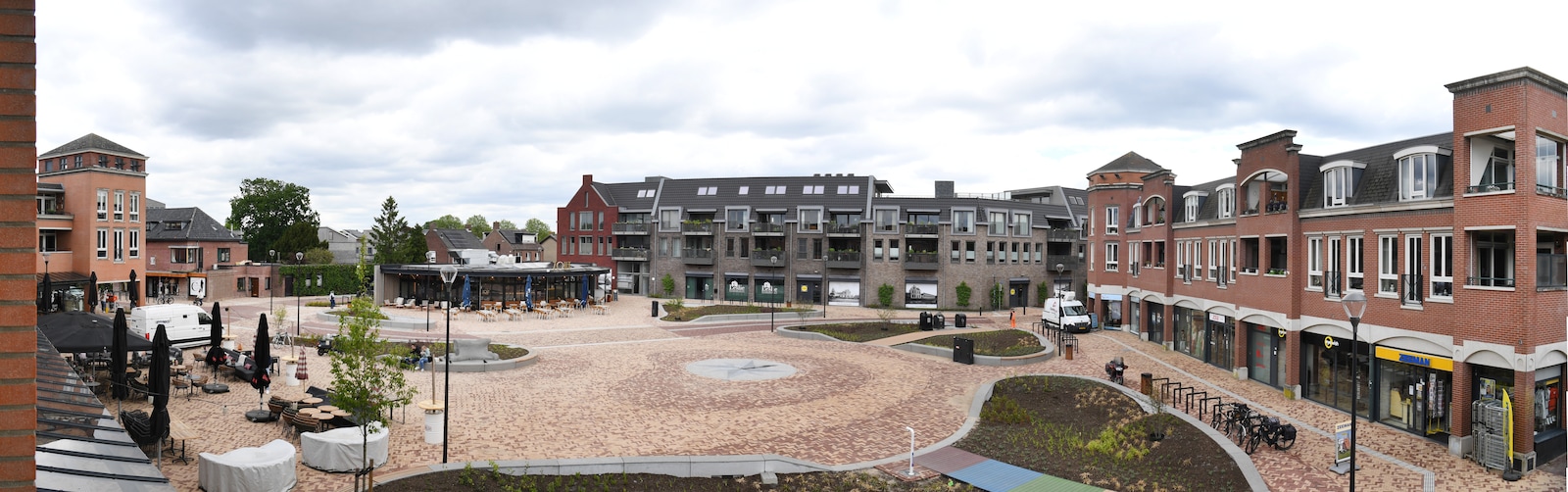 Nieuw Wilhelminaplein in Rijen zorgt voor discussie: shared space moet ...