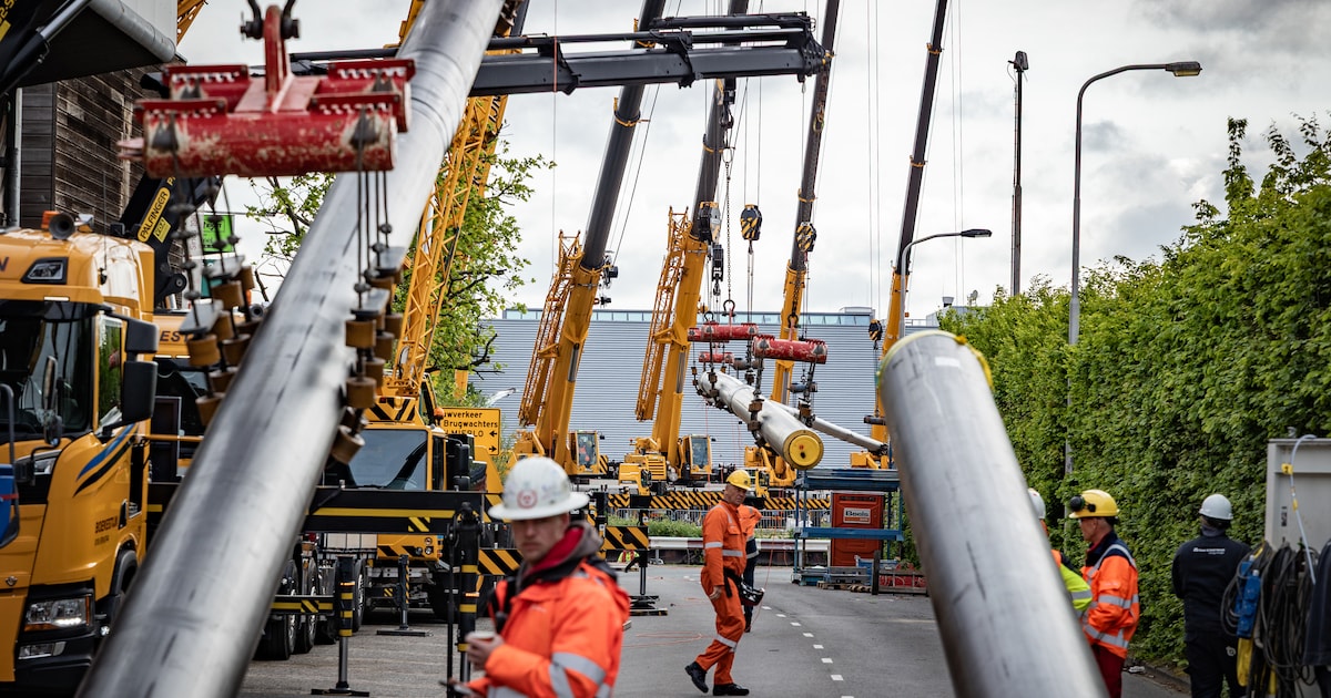 Hierom hingen gigantische buizen boven de Schie: grote stap naar Delfts ...