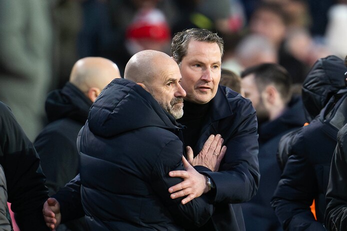 Peter Bosz noemt situatie rond Feyenoord-coach Brian Priske ‘schandalig’: ‘Hoe er over een mens ...