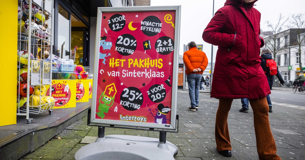 Nederlanders geven meer geld uit aan Sinterklaas: vooral Lego en ...