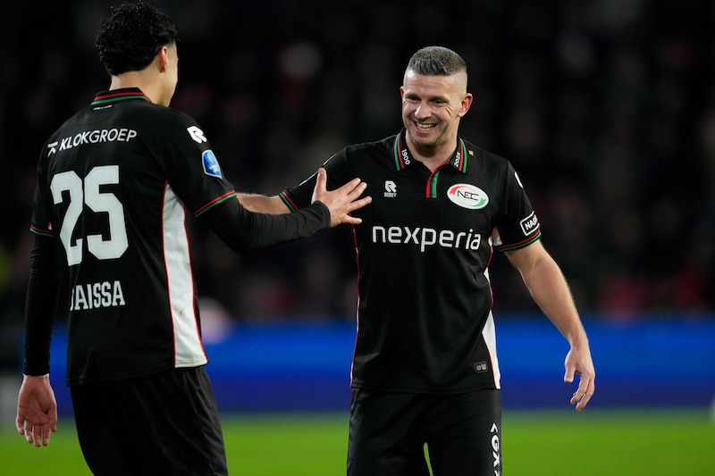 PSV moet nog minimaal week wachten op kampioensfeest: NEC boekt ...