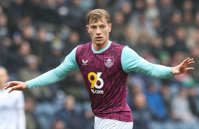 Zian Flemming moest bij Ajax knokken voor zijn plekje, nu mag hij ...